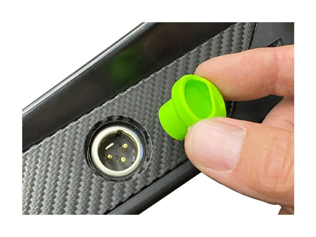 SILICONE XLR PLUG X3 - Boutique Freemove